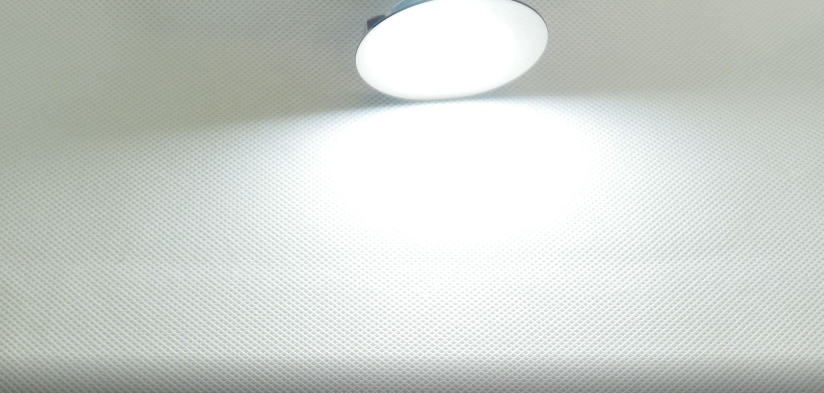Example of bad versus good LED lighting - TLW Global